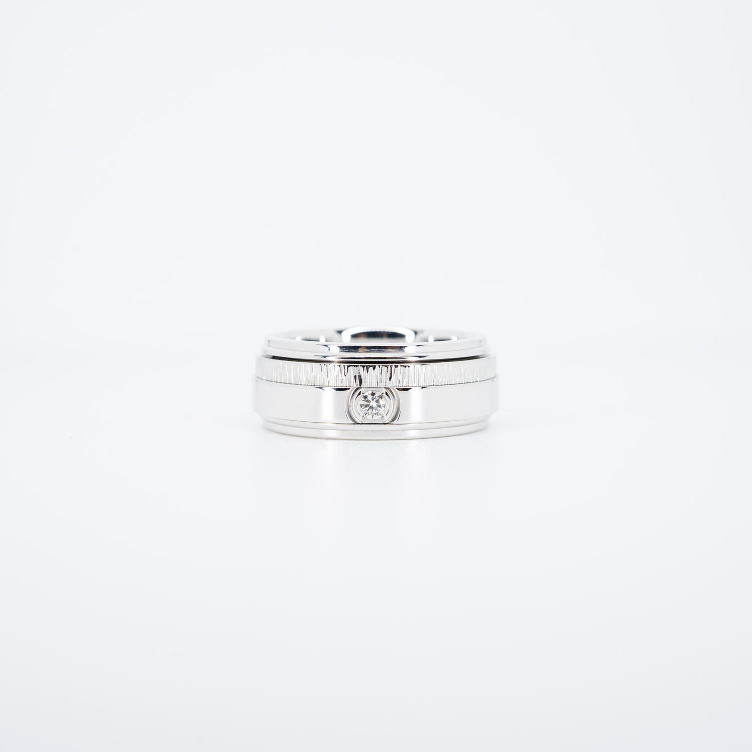 แหวน Piaget Possession Decor Palace Ring with Diamonds 18K White Gold ...