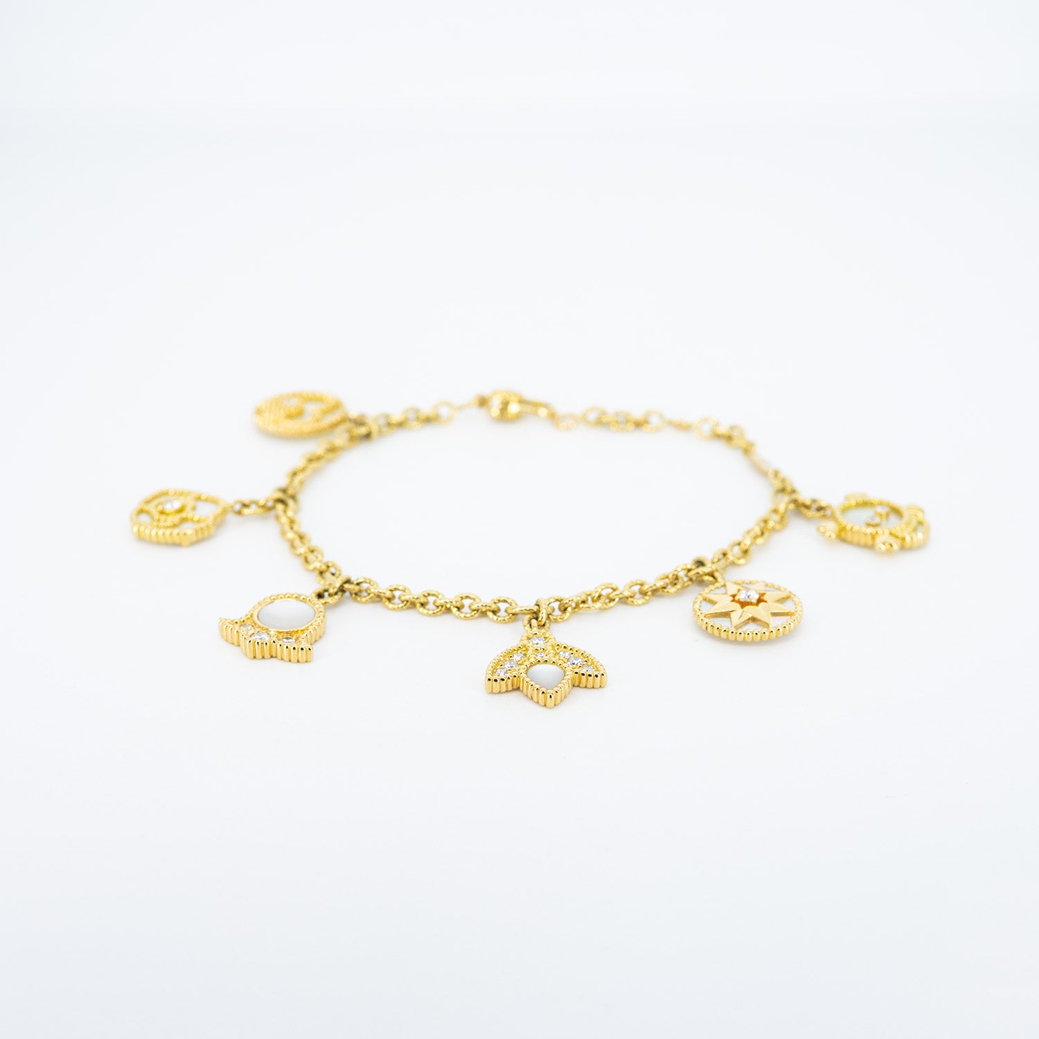 **sold**สร้อยข้อมือ Dior Dior Rose des Vents Bracelet, Mother of pearl ...